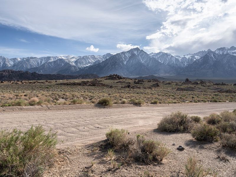 Alabama Hills: Desert Road Under Clear California Skies HDRi Maps and ...