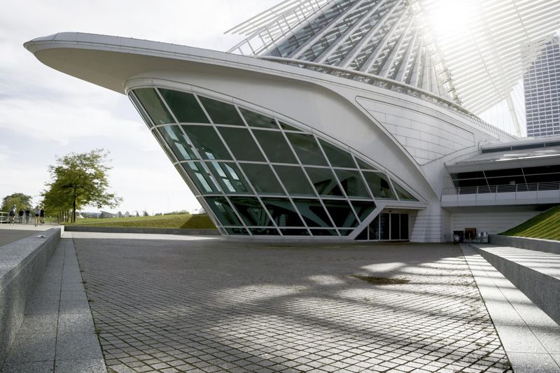 Modern Architecture in Milwaukee, Wisconsin HDRi Maps and Backplates