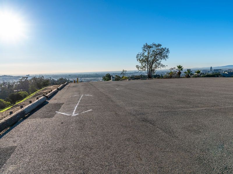Asphalt Road Overlooking Clear Sky HDRi Maps and Backplates