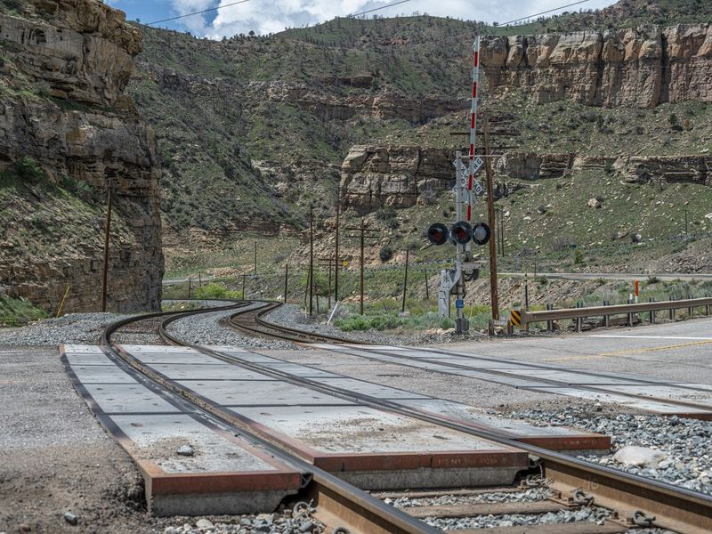 Asphalt Road in Utah: A Picturesque Landscape with Majestic Mountains ...