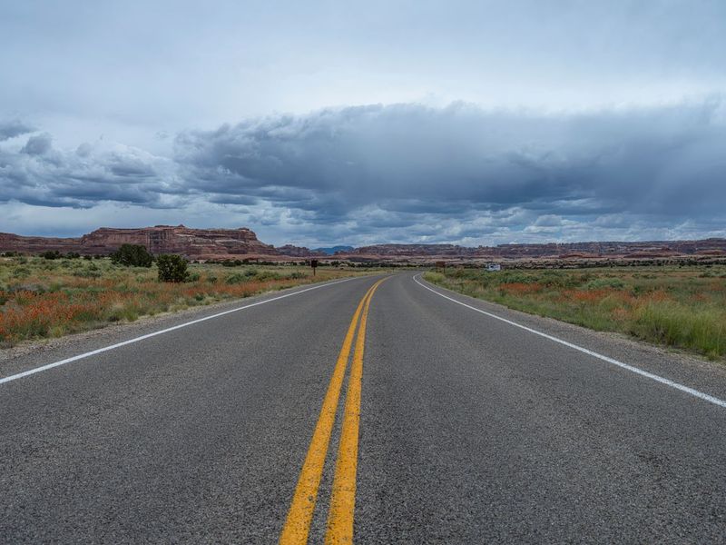 Asphalt Road in Utah, USA: Canyon Landscape Views HDRi Maps and Backplates