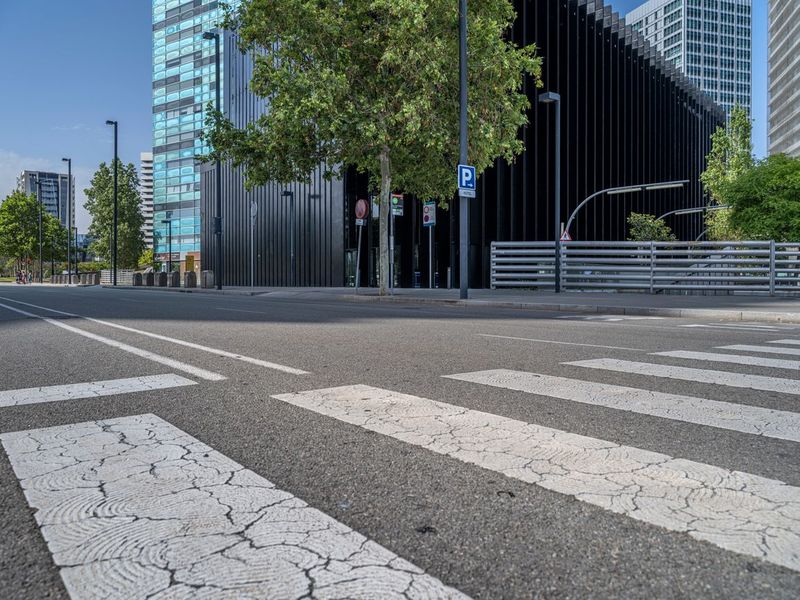 Barcelona: City Life and Urban Design in Modern Architecture HDRi Maps ...