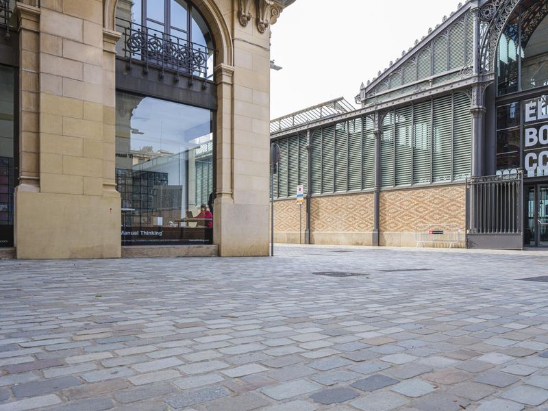 Barcelona's Classic Architecture in the Barrio Gothic HDRi Maps and ...