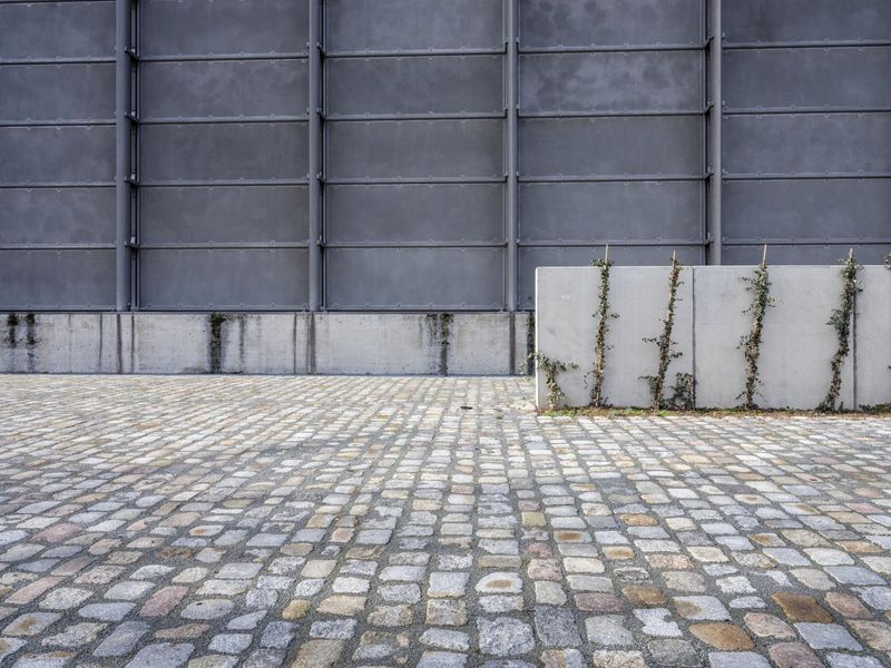 Berlin Architecture: Concrete Wall HDRi Maps and Backplates