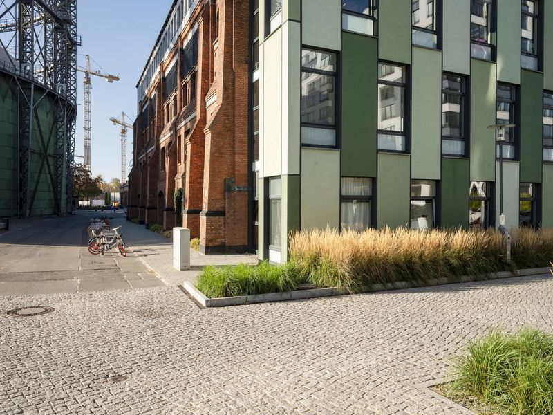 Berlin Green Building: Modern Architecture HDRi Maps and Backplates