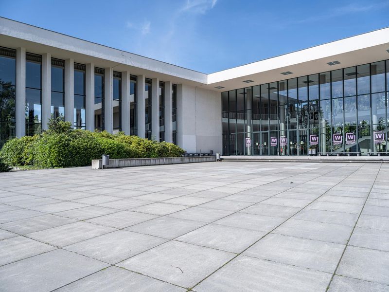 Berlin University Campus: A Showcase of Glass Walls HDRi Maps and ...