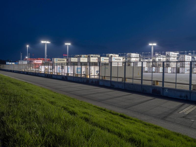 Bremen Harbor at Dawn: A Tranquil Scene of the Industrial City HDRi ...