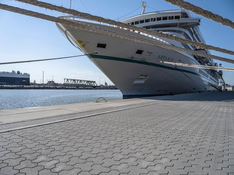 Boat in Bremen Harbor, Germany HDRi Maps and Backplates