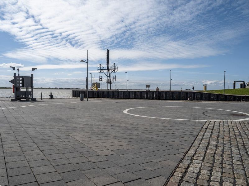 Bremen Harbor: Urban Design in an Open Space HDRi Maps and Backplates
