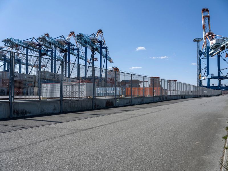 Bremerhafen, Germany: A Stunning Container Port HDRi Maps and Backplates