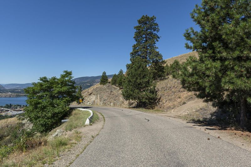 British Columbia's Mountain Landscape: Where Ocean Meets River - HDRi ...