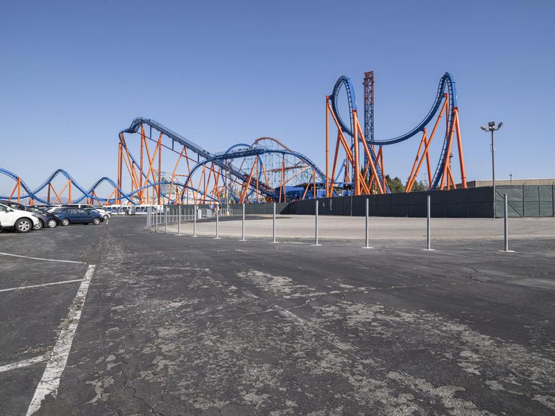 California Amusement Park: The Thrilling Roller Coaster Ride - HDRi ...