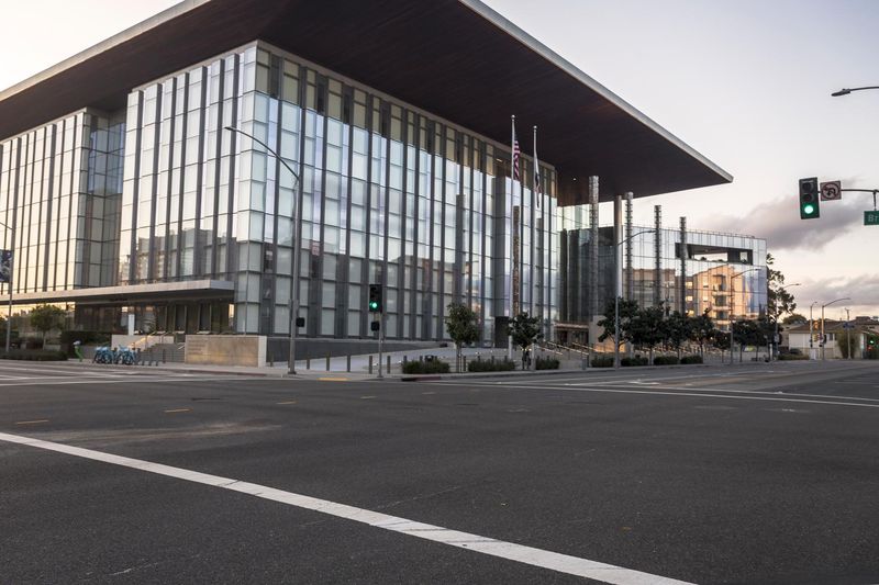 California Architecture: Glass Building in Pasadena HDRi Maps and ...