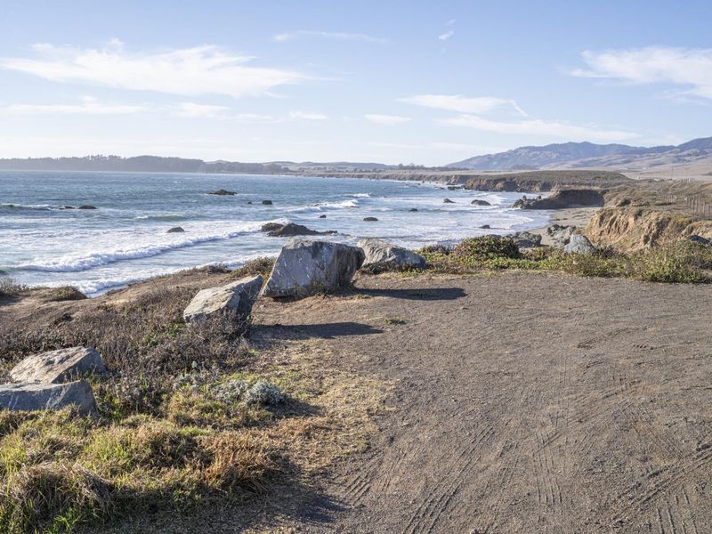 California Coastal Landscape: Rocky Shore - HDRi Maps and Backplates
