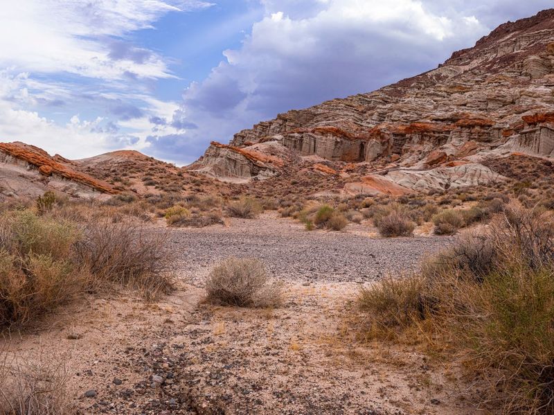 California's Highland Terrain: A Majestic Mountain Formation HDRi Maps ...