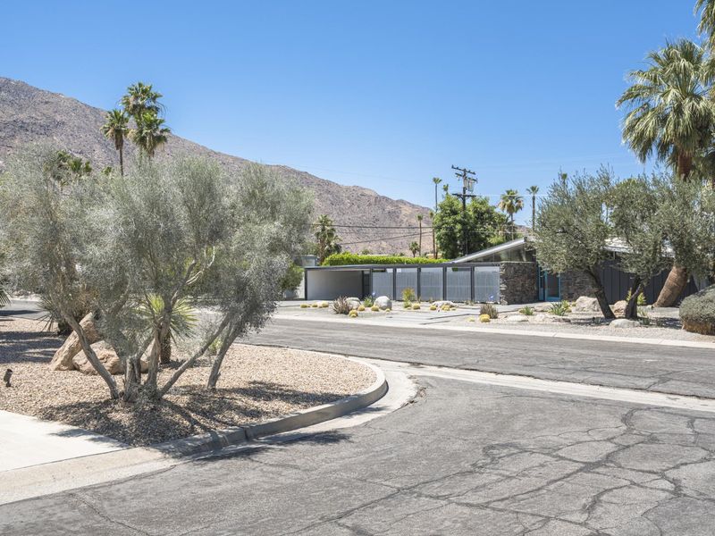 California Mid-Century Home: The Perfect Retreat in the USA HDRi Maps ...