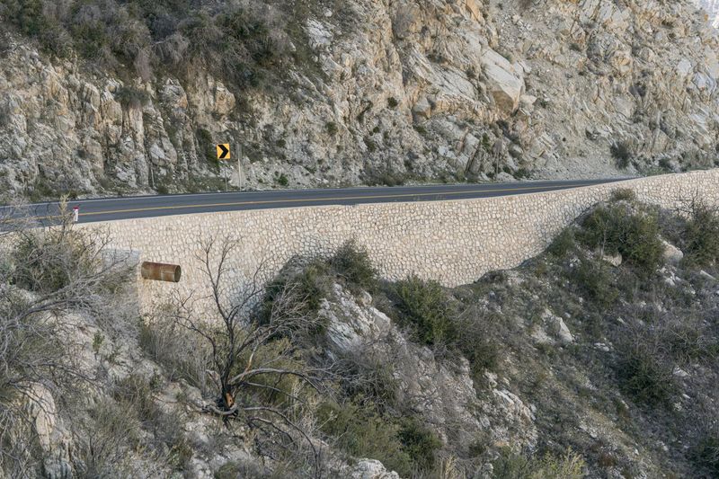 California Mountain Pass Aerial View - HDRi Maps and Backplates