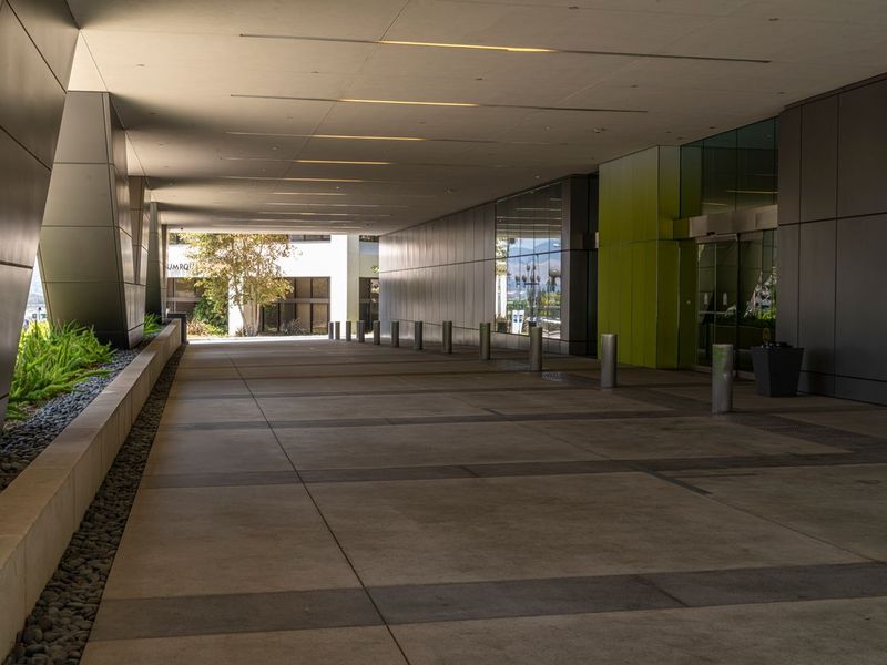 California Office Building and City Life HDRi Maps and Backplates