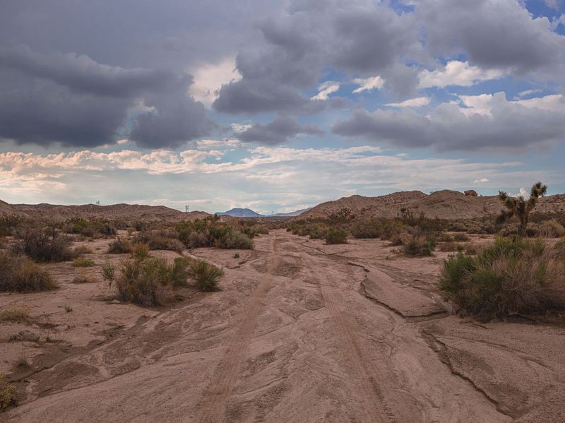California's Plain: A Dry Terrain leading to a Riverbed HDRi Maps and ...