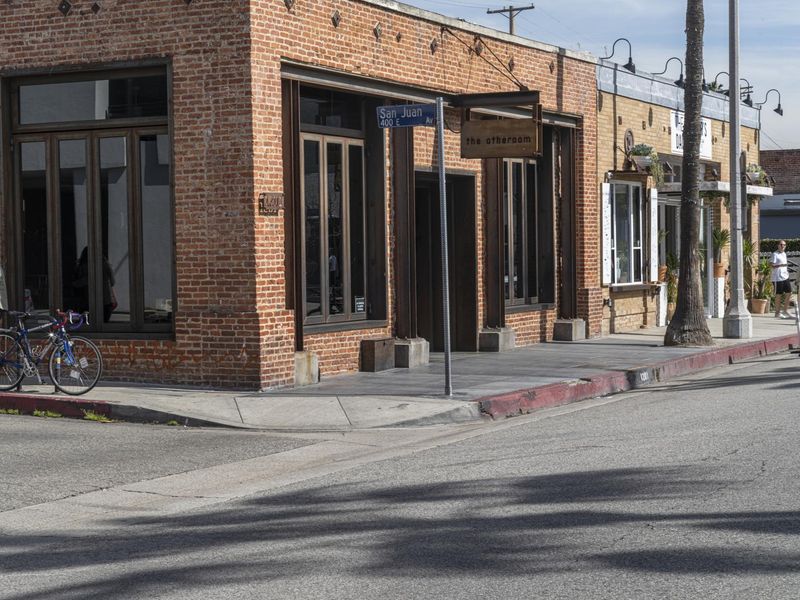 California Residential Buildings: Lining the Asphalt Roads HDRi Maps ...