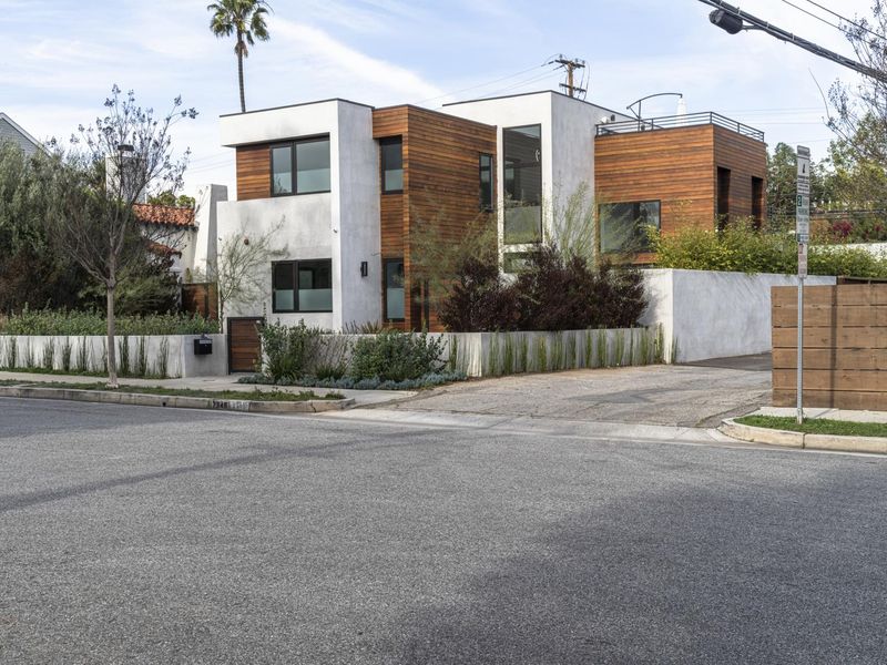 California Residential Properties: Architectural Urban HDRi Maps and ...