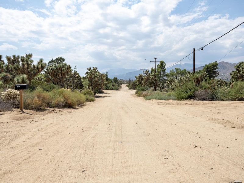California USA Desert Road in Yucca Valley HDRi Maps and Backplates