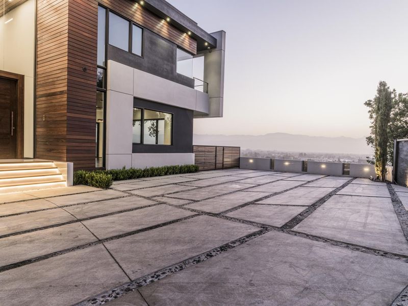 California USA Modern Architecture Home HDRi Maps and Backplates