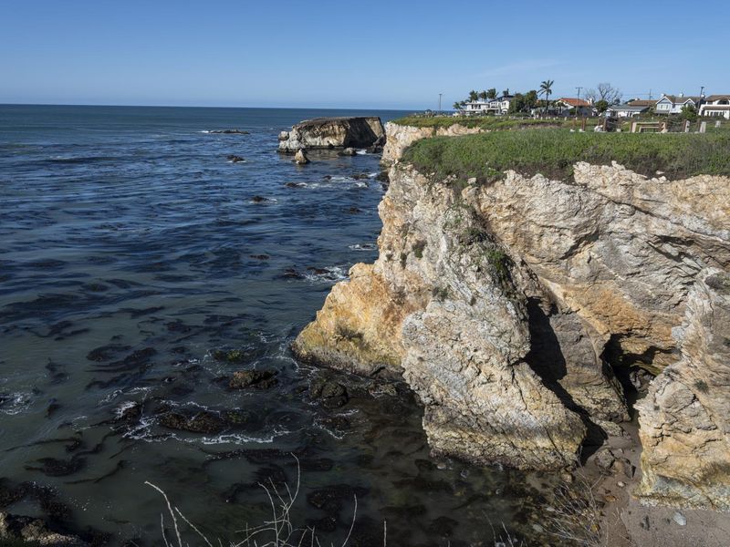 California: Water, Ocean, and a Clear Sky HDRi Maps and Backplates