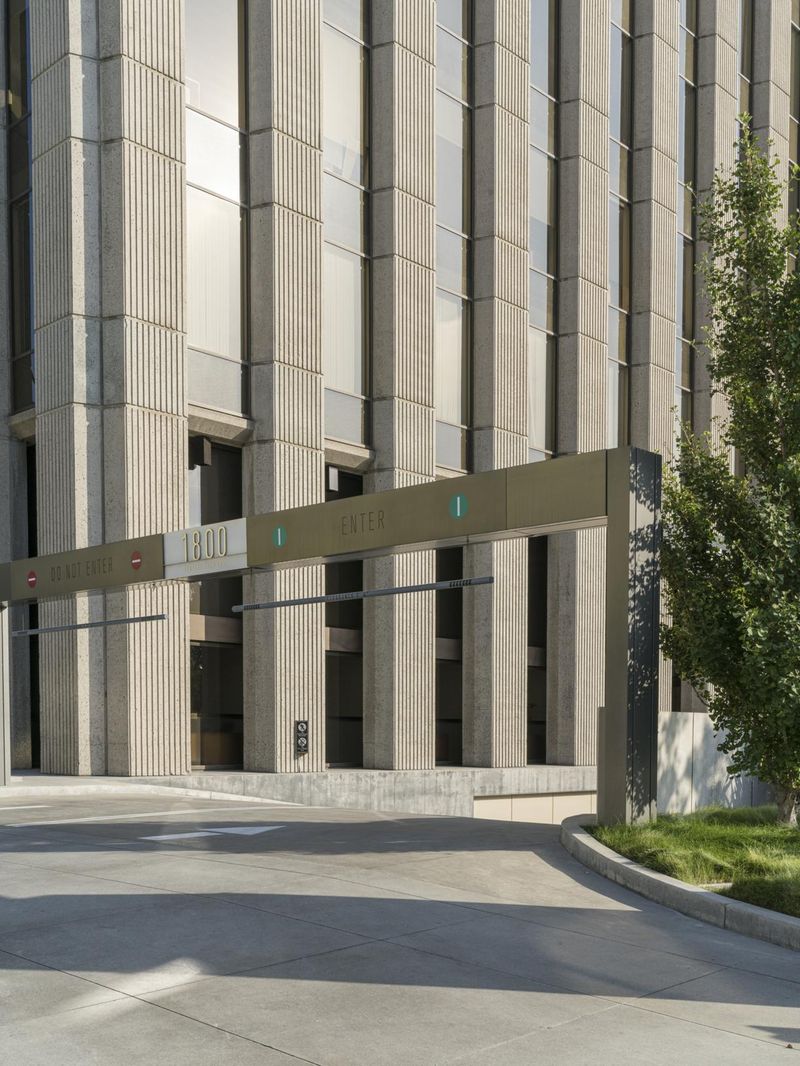 California's Urban Design: High-Rise Building HDRi Maps and Backplates