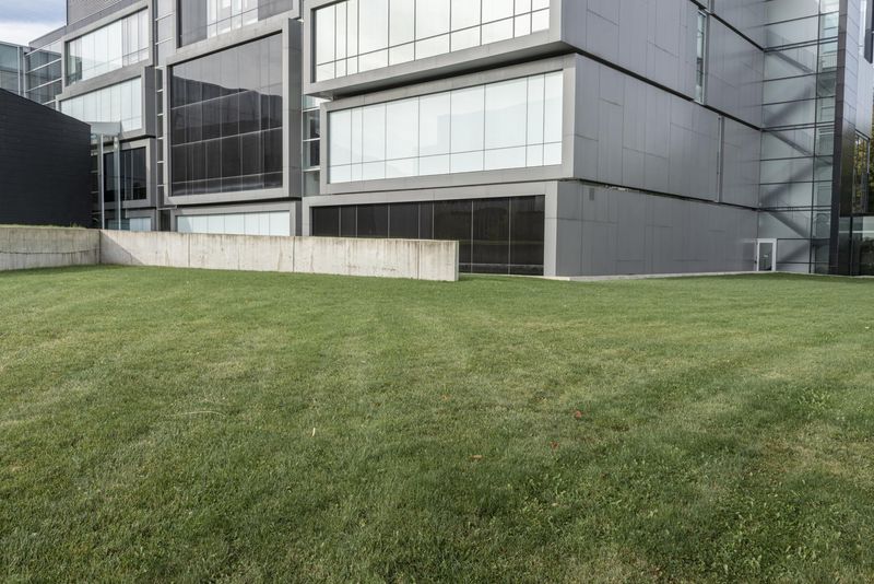 Corporate Headquarters in Ontario, Canada: A Modern Line Design HDRi ...