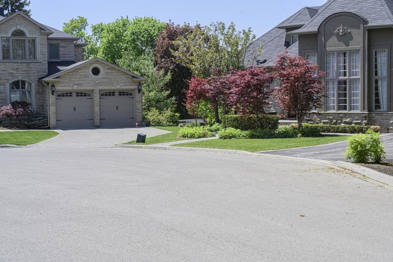 Canada's Suburban Residential Area: Architecture and Serenity HDRi Maps ...
