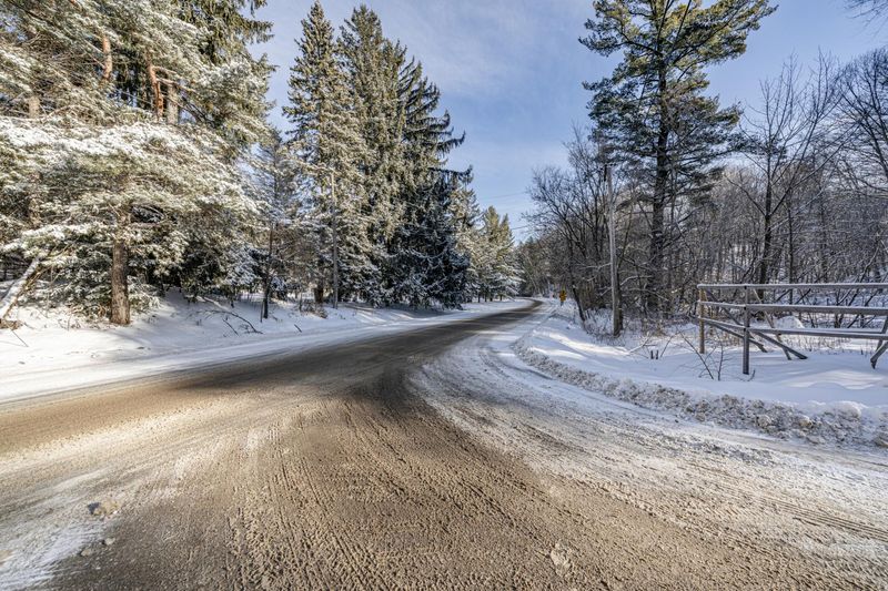 Canadian Nature Scene: Toronto Snowy Road HDRi Maps and Backplates