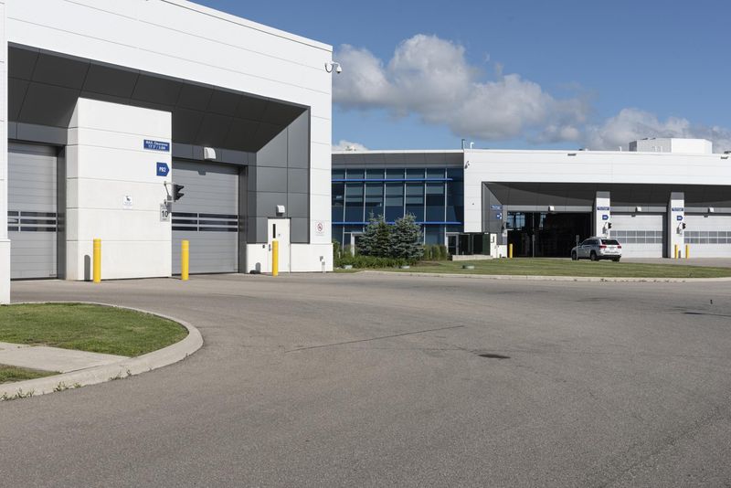 Canadian Urban Residential Area Warehouse HDRi Maps and Backplates