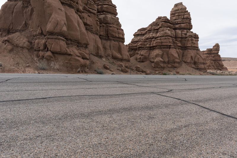 Canyonlands National Park: Rock Wall Formation HDRi Maps and Backplates