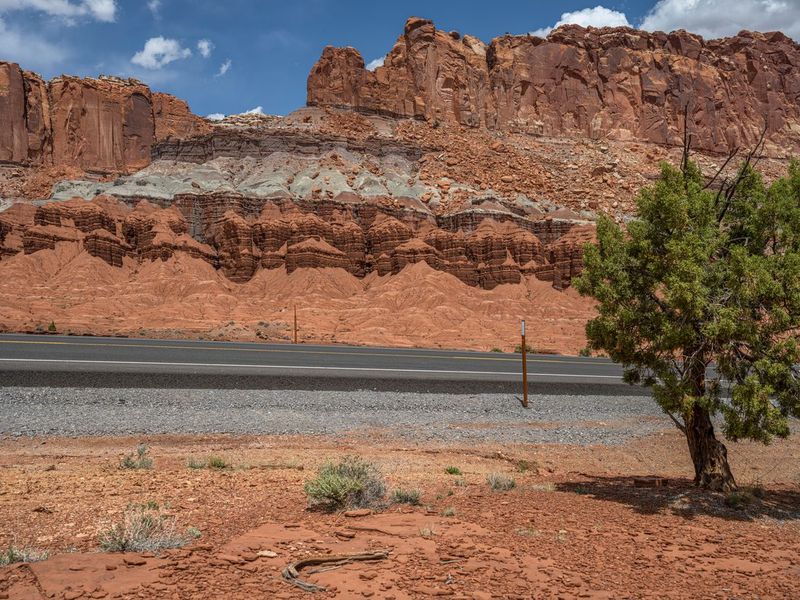 Capitol Reef Road in Utah: Majestic Landscape HDRi Maps and Backplates