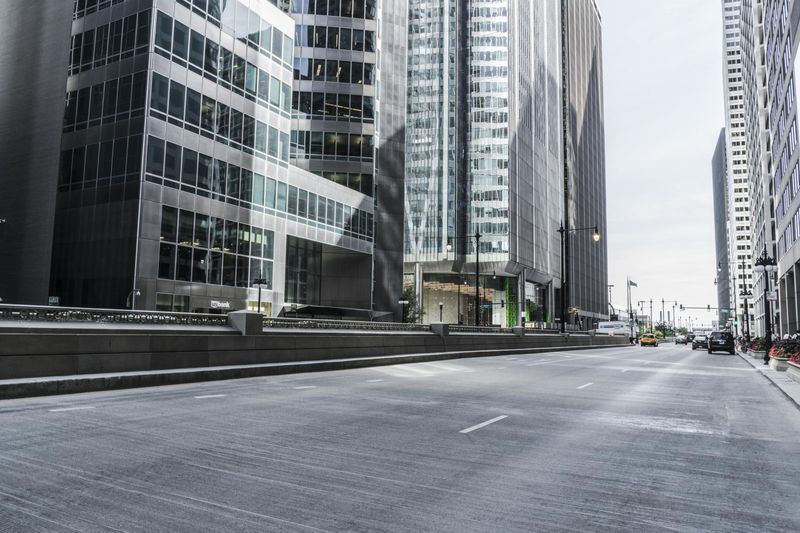 Chicago Cityscape: Skyscrapers and Reflections HDRi Maps and Backplates