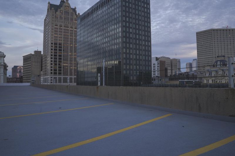 Chicago Downtown: High-Rise Skyscrapers HDRi Maps and Backplates