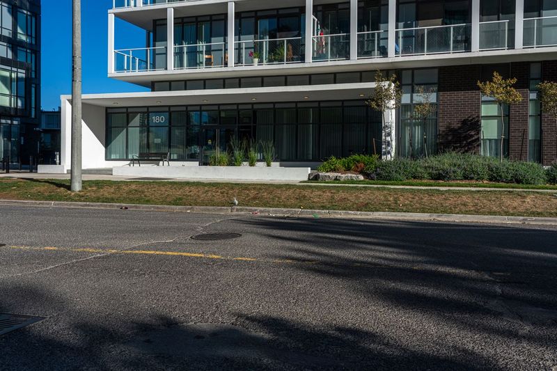City Architecture: Modern Design in Urban Settings HDRi Maps and Backplates
