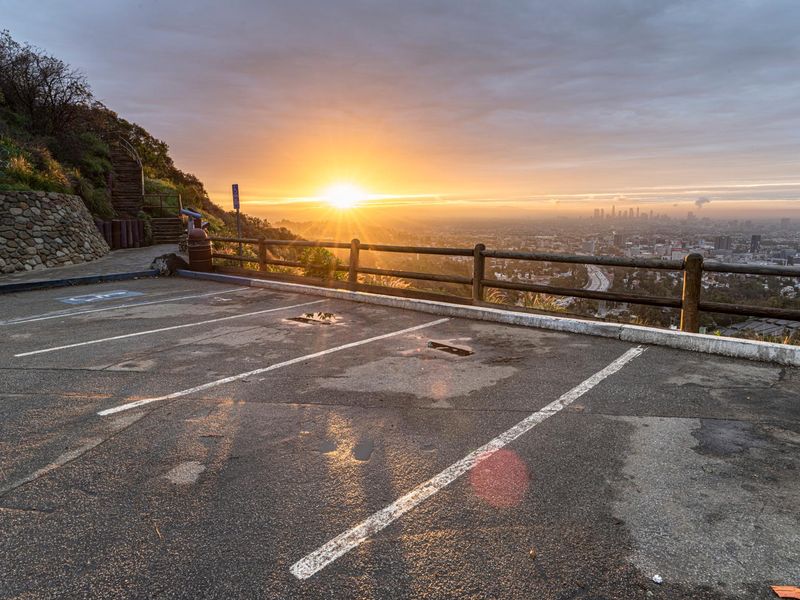 City Dawn: Overlooking the Cityscape HDRi Maps and Backplates