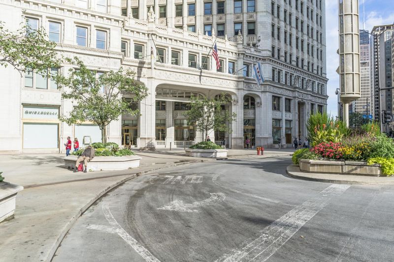 City Intersection in Chicago, Illinois, USA HDRi Maps and Backplates