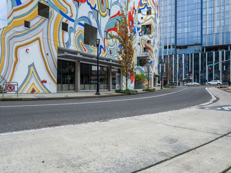 City Life in Portland's Business District HDRi Maps and Backplates