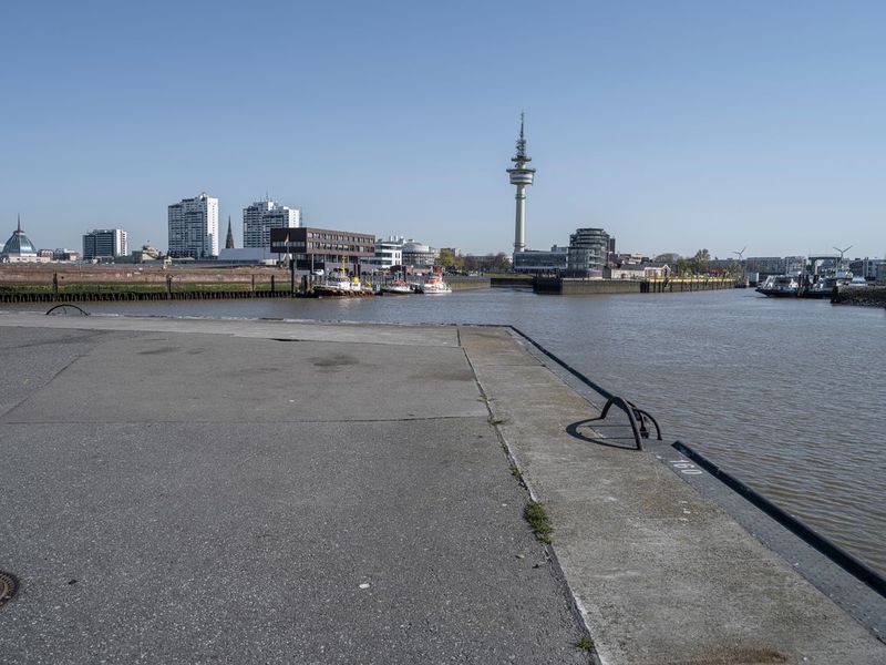 Cityscape with Bike and Bench by the Water HDRi Maps and Backplates