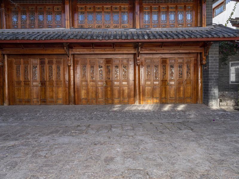 Classic Architecture of Lijiang, Yunnan HDRi Maps and Backplates