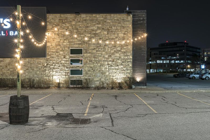 Classic Architecture in Toronto: Restaurant and Bar Scene HDRi Maps and ...