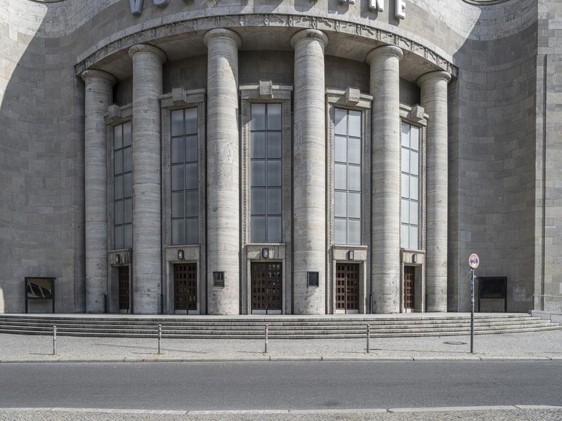 Classic Architecture: Urban Profile with Columns HDRi Maps and Backplates