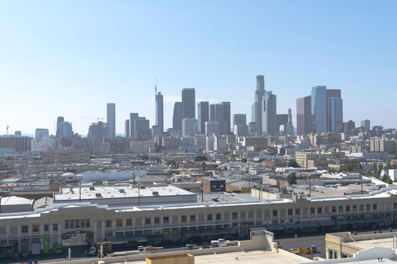 Clear Sky Cityscape: Exploring the Metropolis HDRi Maps and Backplates