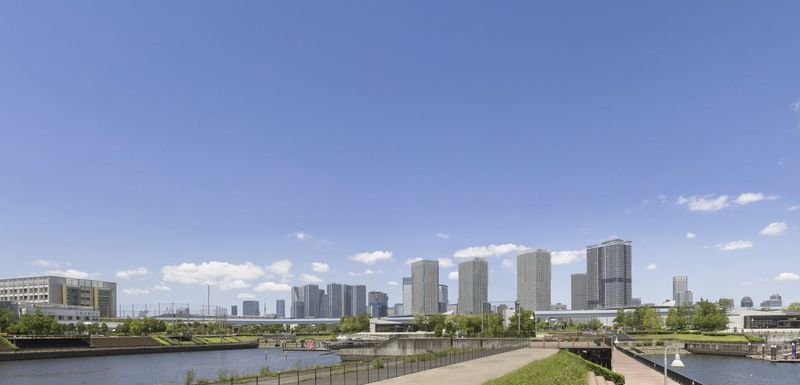 Coastal Cityscape of Tokyo, Japan HDRi Maps and Backplates