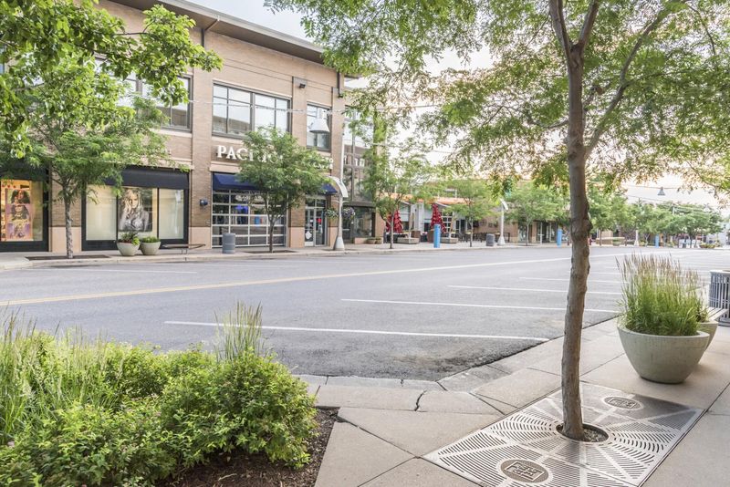 Colorado Cityscape - Low Angle View HDRi Maps and Backplates