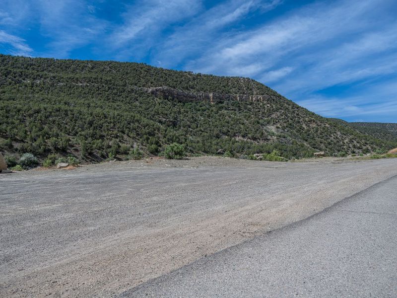 Colorado Landscape: Clear Sky and Open Space HDRi Maps and Backplates