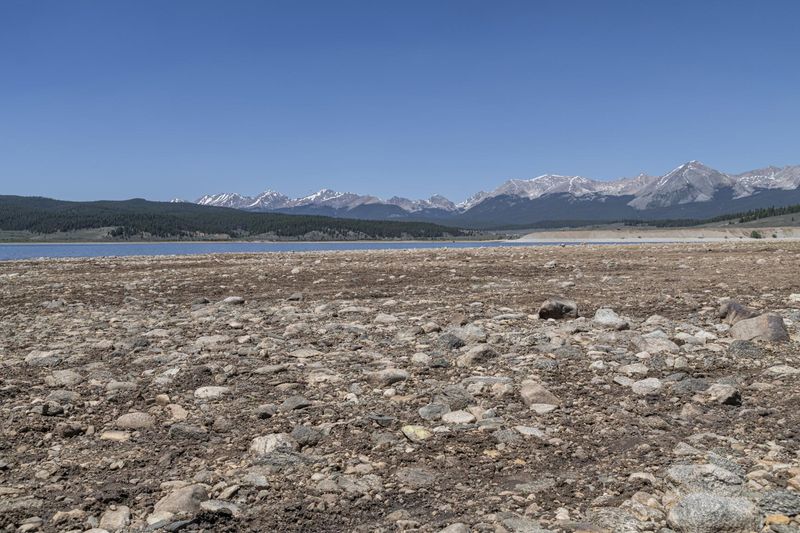 Colorado Mountain Landforms and Open Spaces HDRi Maps and Backplates